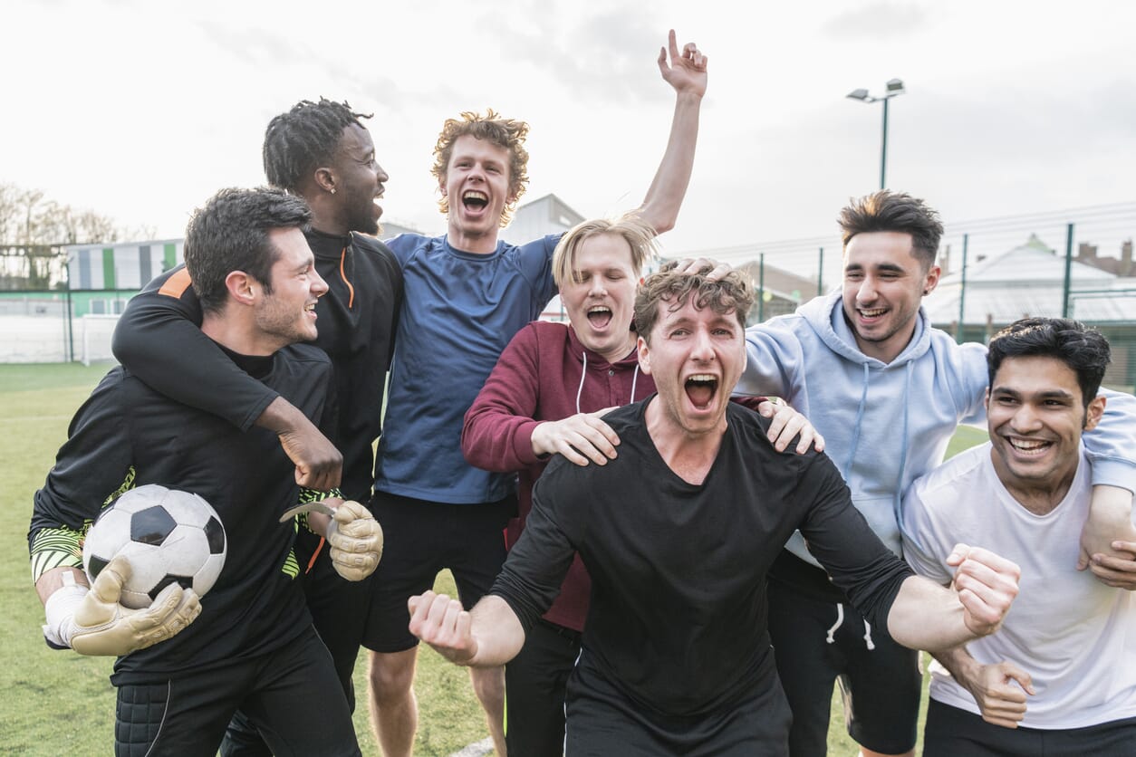 La puissance des invitations et des rappels dans l'application Spond ...